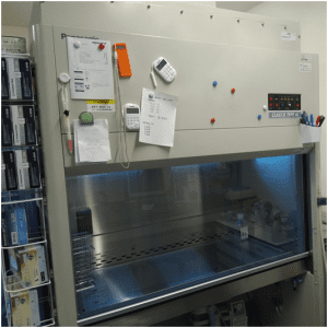 EQUIPMENT USED IN CELL CULTURE LAB - Microbiology Class
