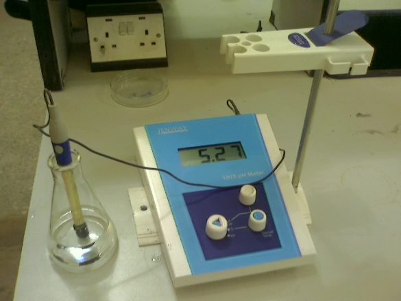pH METER: maintenance & care - Everything Microbiology